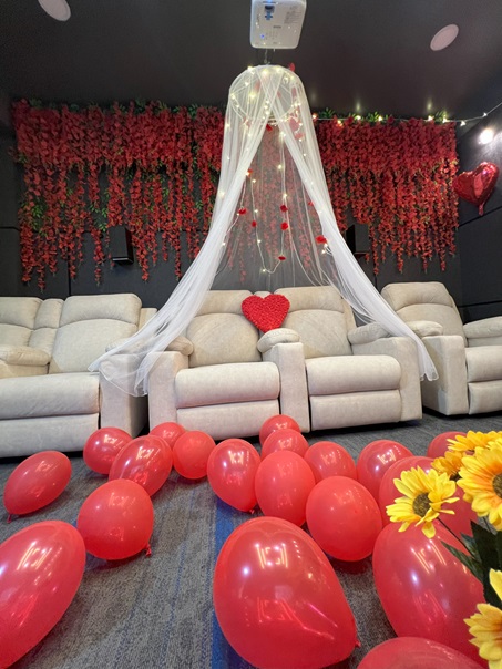 Binge N Fiesta - Best private theater in hyderabad.